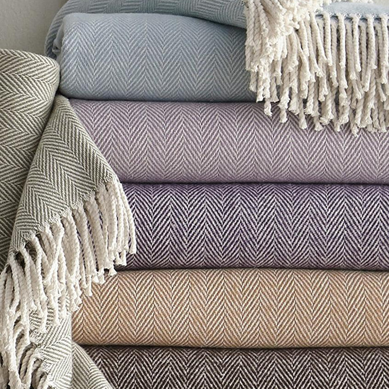 Pillows & Throws – AnnSandra